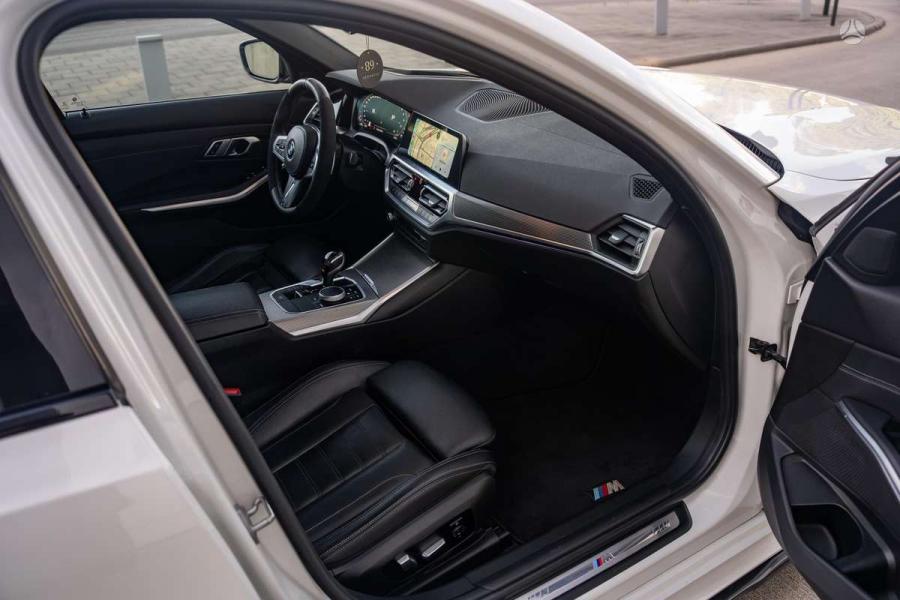 Balts BMW 330 2020 Viļņa, ar dzinēja tilpumu 2.00 L un nobraukumu 169 tūkst. km par 25990 €, foto 23 vietnē AUTOMOTO.COM.LV