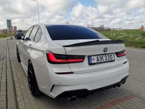 White BMW 330 2020 in Klaipeda, with an engine capacity of 2.00 L and mileage of 180 thousand km for 27999 €, photo 8 on AUTOMOTO.COM.LV