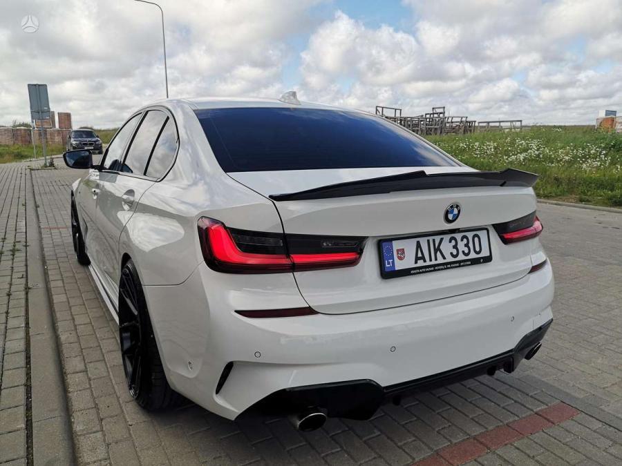 White BMW 330 2020 in Klaipeda, with an engine capacity of 2.00 L and mileage of 180 thousand km for 27999 €, photo 8 on AUTOMOTO.COM.LV