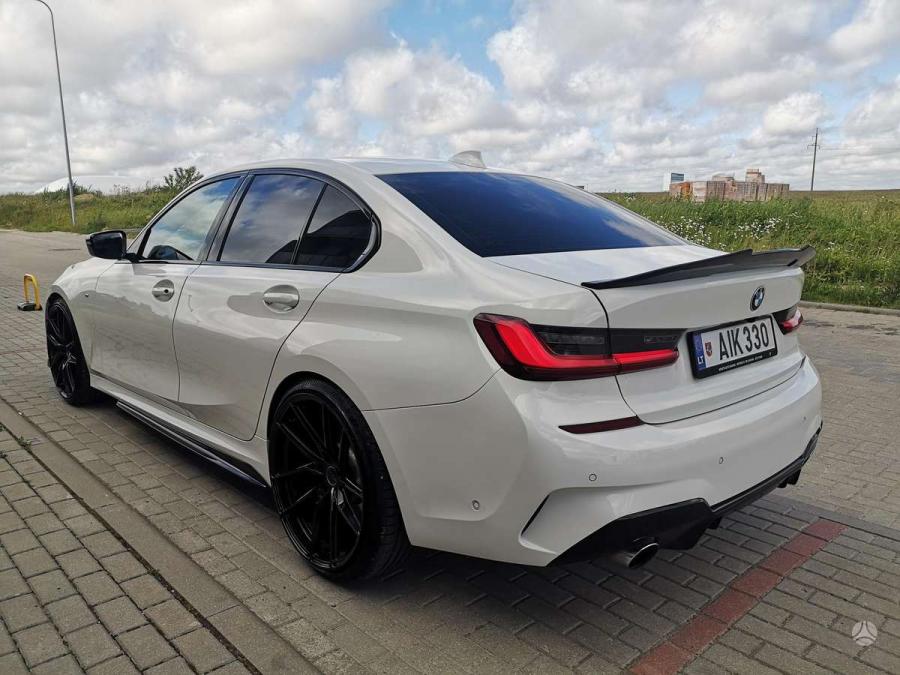 White BMW 330 2020 in Klaipeda, with an engine capacity of 2.00 L and mileage of 180 thousand km for 27999 €, photo 12 on AUTOMOTO.COM.LV