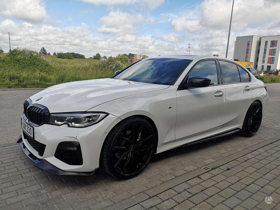 White BMW 330 2020 in Klaipeda, with an engine capacity of 2.00 L and mileage of 180 thousand km for 27999 €, photo 15 on AUTOMOTO.COM.LV