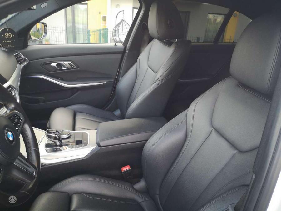 White BMW 330 2020 in Klaipeda, with an engine capacity of 2.00 L and mileage of 180 thousand km for 27999 €, photo 22 on AUTOMOTO.COM.LV