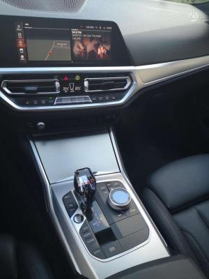 White BMW 330 2020 in Klaipeda, with an engine capacity of 2.00 L and mileage of 180 thousand km for 27999 €, photo 23 on AUTOMOTO.COM.LV