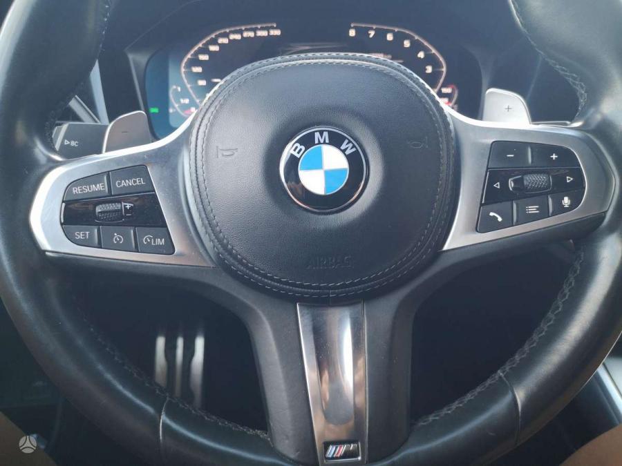 White BMW 330 2020 in Klaipeda, with an engine capacity of 2.00 L and mileage of 180 thousand km for 27999 €, photo 26 on AUTOMOTO.COM.LV