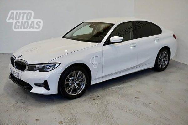 Balts BMW 330 2021 Kauņa, ar dzinēja tilpumu 0.00 L un nobraukumu 95 tūkst. km par 29218 €, foto 4 vietnē AUTOMOTO.COM.LV