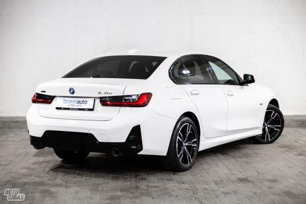Balts BMW 330 2022 Viļņa, ar dzinēja tilpumu 2.00 L un nobraukumu 63 tūkst. km par 39491 €, foto 9 vietnē AUTOMOTO.COM.LV