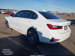 White BMW 330 2022 in Vilnius, with an engine capacity of 2.00 L and mileage of 60 thousand km for 13800 €, photo 5 on AUTOMOTO.COM.LV