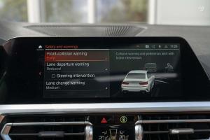 Balts BMW 330 2022 Viļņa, ar dzinēja tilpumu 2.00 L un nobraukumu 72 tūkst. km par 28900 €, foto 33 vietnē AUTOMOTO.COM.LV