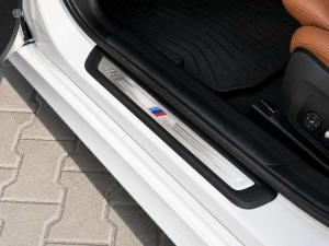 White BMW 330 2022 in Vilnius, with an engine capacity of 2.00 L and mileage of 72 thousand km for 28400 €, photo 18 on AUTOMOTO.COM.LV