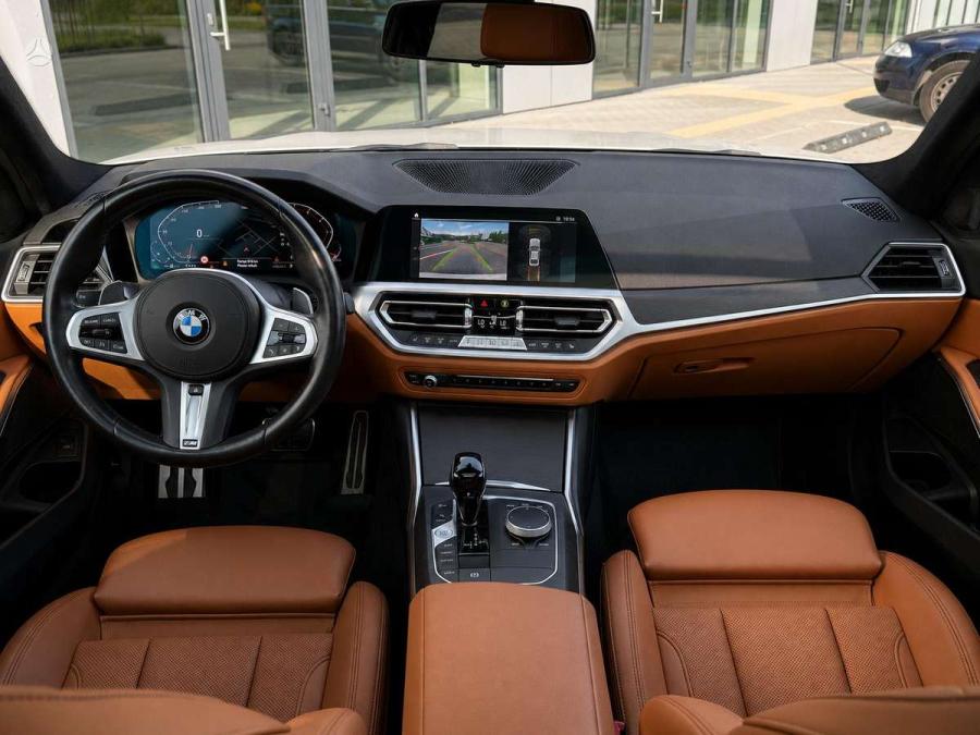 White BMW 330 2022 in Vilnius, with an engine capacity of 2.00 L and mileage of 72 thousand km for 28400 €, photo 21 on AUTOMOTO.COM.LV