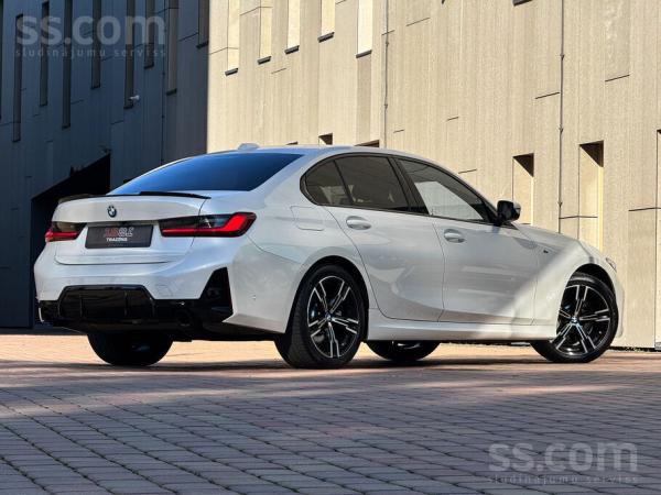 White BMW 330 2023 in Riga, with an engine capacity of 3.00 L and mileage of 172 thousand km for 29800 €, photo 4 on AUTOMOTO.COM.LV