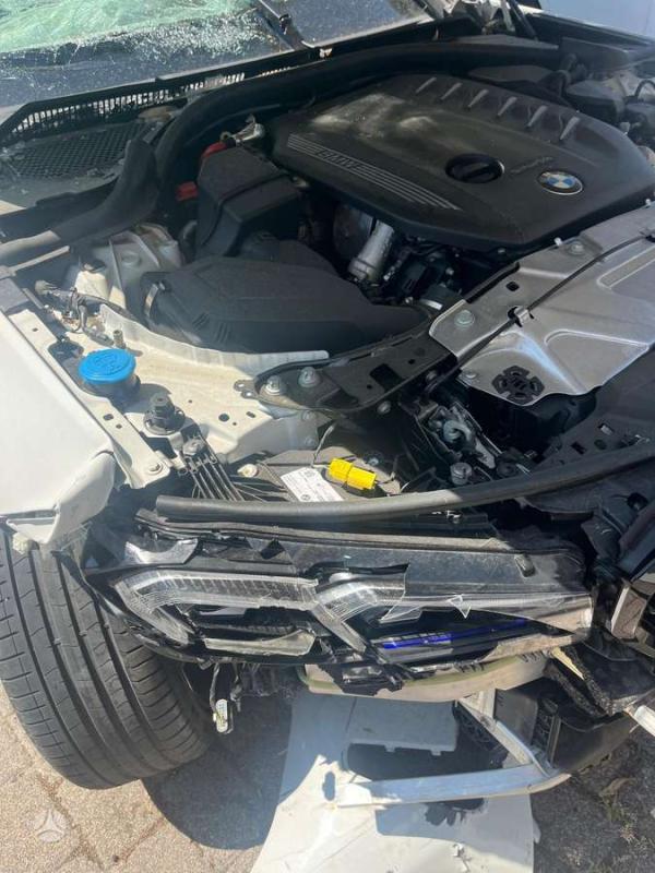 Balts BMW 330 2025 Šauļi, ar dzinēja tilpumu 2.99 L un nobraukumu 27 tūkst. km par 25700 €, foto 5 vietnē AUTOMOTO.COM.LV