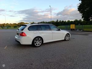 White BMW 330 2006 in Kedainiai, with an engine capacity of 2.99 L and mileage of 310 thousand km for 5990 €, photo 4 on AUTOMOTO.COM.LV