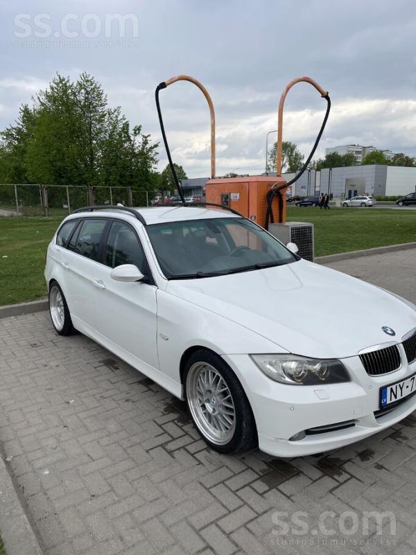 Balts BMW 330 2008 Rīga, ar dzinēja tilpumu 3.00 L un nobraukumu 255 tūkst. km par 5500 €, foto 1 vietnē AUTOMOTO.COM.LV