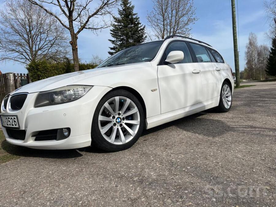 Balts BMW 330 2009 Rīga, ar dzinēja tilpumu 3.00 L un nobraukumu 285 tūkst. km par 5550 €, foto 3 vietnē AUTOMOTO.COM.LV