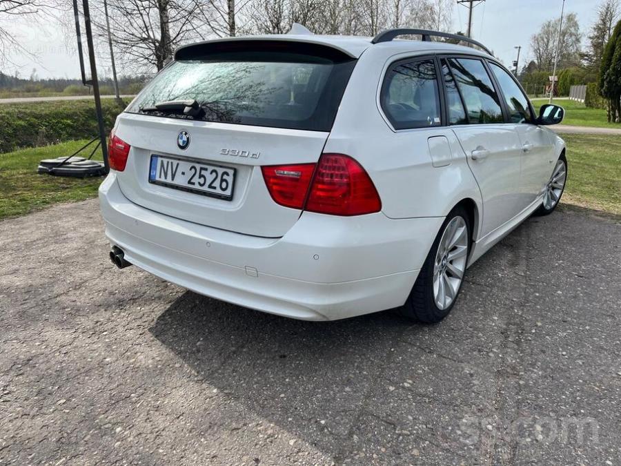 Balts BMW 330 2009 Rīga, ar dzinēja tilpumu 3.00 L un nobraukumu 285 tūkst. km par 5550 €, foto 7 vietnē AUTOMOTO.COM.LV