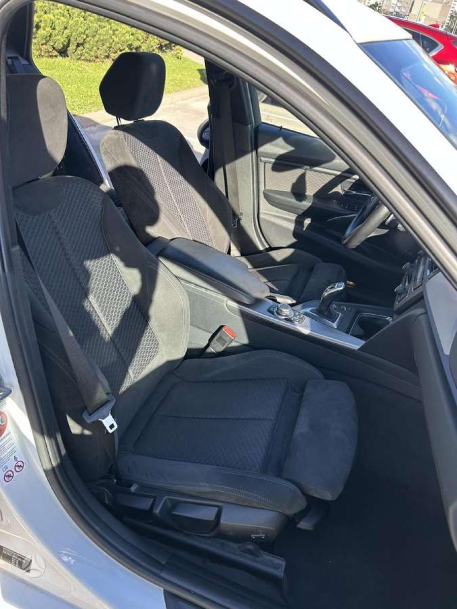Balts BMW 330 2013 Viļņa, ar dzinēja tilpumu 2.99 L un nobraukumu 245 tūkst. km par 12700 €, foto 15 vietnē AUTOMOTO.COM.LV