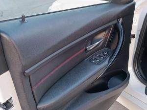 Balts BMW 330 2014 Panevēža, ar dzinēja tilpumu 2.99 L un nobraukumu 280 tūkst. km par 8800 €, foto 15 vietnē AUTOMOTO.COM.LV