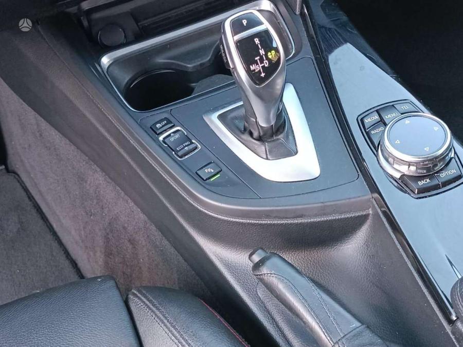 Balts BMW 330 2014 Panevēža, ar dzinēja tilpumu 2.99 L un nobraukumu 280 tūkst. km par 8800 €, foto 23 vietnē AUTOMOTO.COM.LV