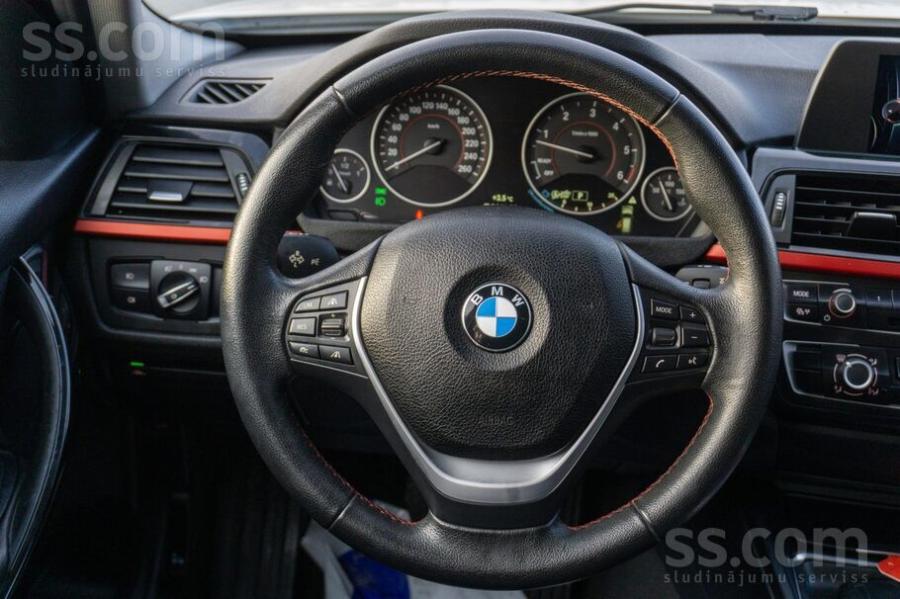 Balts BMW 330 2015 Rīga, ar dzinēja tilpumu 3.00 L un nobraukumu 272 tūkst. km par 3850 €, foto 13 vietnē AUTOMOTO.COM.LV