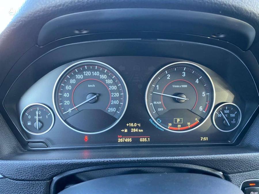 Balts BMW 330 2018 Panevēža, ar dzinēja tilpumu 2.99 L un nobraukumu 267 tūkst. km par 12800 €, foto 13 vietnē AUTOMOTO.COM.LV