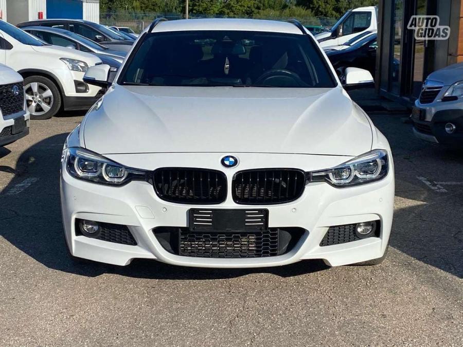 White BMW 330 2018 in Panevezys, with an engine capacity of 3.00 L and mileage of 267 thousand km for 12800 €, photo 3 on AUTOMOTO.COM.LV