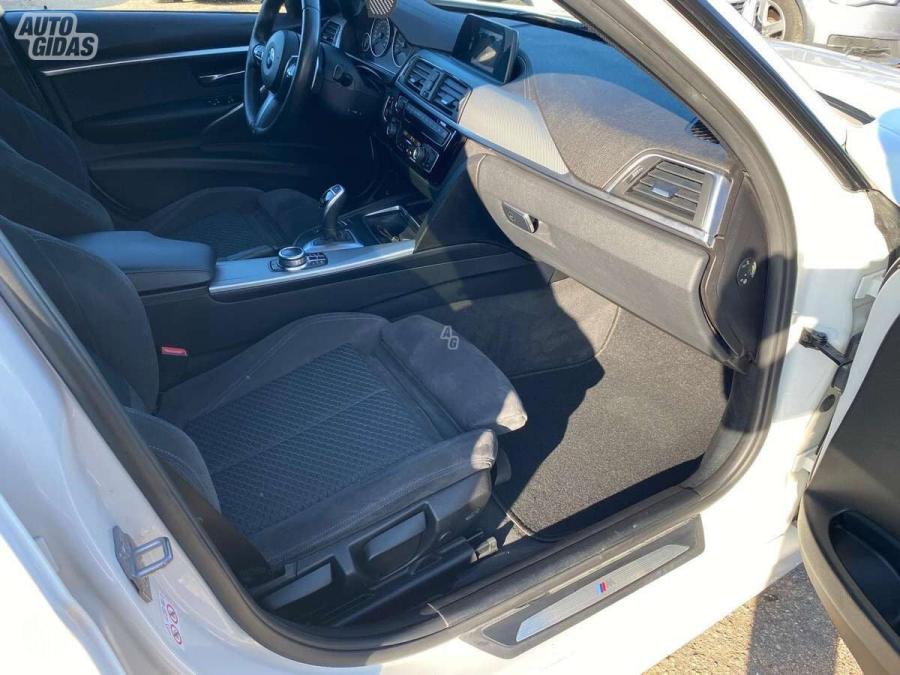 White BMW 330 2018 in Panevezys, with an engine capacity of 3.00 L and mileage of 267 thousand km for 12800 €, photo 11 on AUTOMOTO.COM.LV