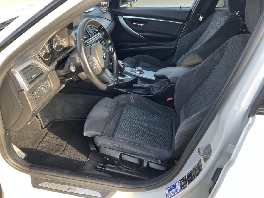White BMW 330 2018 in Panevezys, with an engine capacity of 3.00 L and mileage of 267 thousand km for 12800 €, photo 12 on AUTOMOTO.COM.LV