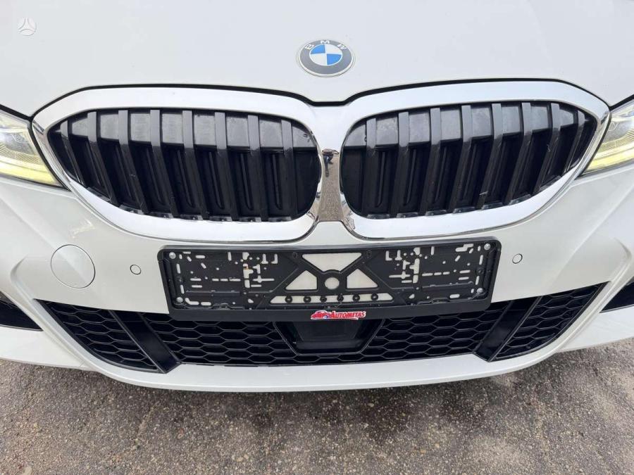 Balts BMW 330 2020 Panevēža, ar dzinēja tilpumu 2.99 L un nobraukumu 233 tūkst. km par 21900 €, foto 18 vietnē AUTOMOTO.COM.LV