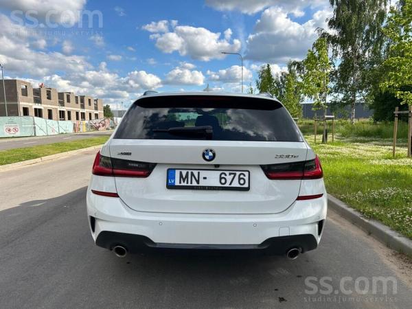 Balts BMW 330 2021 Rīga, ar dzinēja tilpumu 2.00 L un nobraukumu 112 tūkst. km par 29999 €, foto 4 vietnē AUTOMOTO.COM.LV