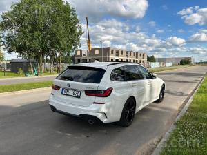 Balts BMW 330 2021 Rīga, ar dzinēja tilpumu 2.00 L un nobraukumu 112 tūkst. km par 29999 €, foto 4 vietnē AUTOMOTO.COM.LV