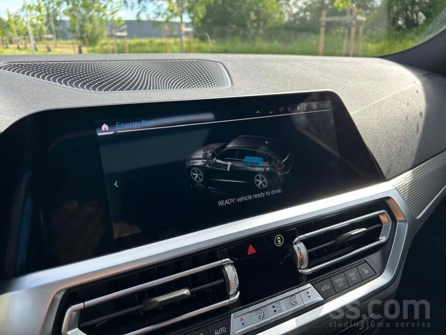 Balts BMW 330 2021 Rīga, ar dzinēja tilpumu 2.00 L un nobraukumu 112 tūkst. km par 29999 €, foto 21 vietnē AUTOMOTO.COM.LV