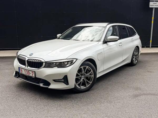 White BMW 330 2021 in Jelgava, with an engine capacity of 2.00 L and mileage of 239 thousand km for 17900 €, photo 2 on AUTOMOTO.COM.LV