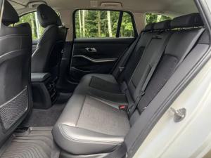 Balts BMW 330 2021 Jelgava, ar dzinēja tilpumu 2.00 L un nobraukumu 239 tūkst. km par 17900 €, foto 20 vietnē AUTOMOTO.COM.LV