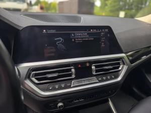 Balts BMW 330 2021 Jelgava, ar dzinēja tilpumu 2.00 L un nobraukumu 239 tūkst. km par 17900 €, foto 25 vietnē AUTOMOTO.COM.LV