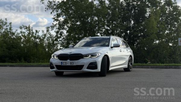 White BMW 330 2021 in Riga, with an engine capacity of 3.00 L and mileage of 163 thousand km for 28900 €, photo 1 on AUTOMOTO.COM.LV
