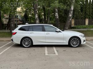 Balts BMW 330 2021 Rīga, ar dzinēja tilpumu 2.00 L un nobraukumu 60 tūkst. km par 25000 €, foto 3 vietnē AUTOMOTO.COM.LV