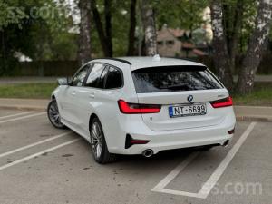 Balts BMW 330 2021 Rīga, ar dzinēja tilpumu 2.00 L un nobraukumu 60 tūkst. km par 25000 €, foto 4 vietnē AUTOMOTO.COM.LV