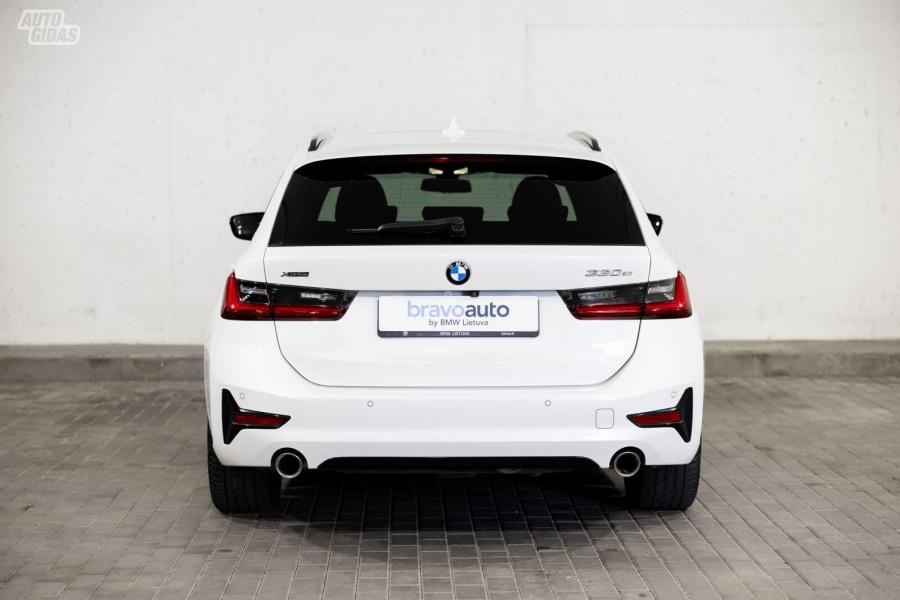 White BMW 330 2021 in Vilnius, with an engine capacity of 2.00 L and mileage of 151 thousand km for 24991 €, photo 27 on AUTOMOTO.COM.LV