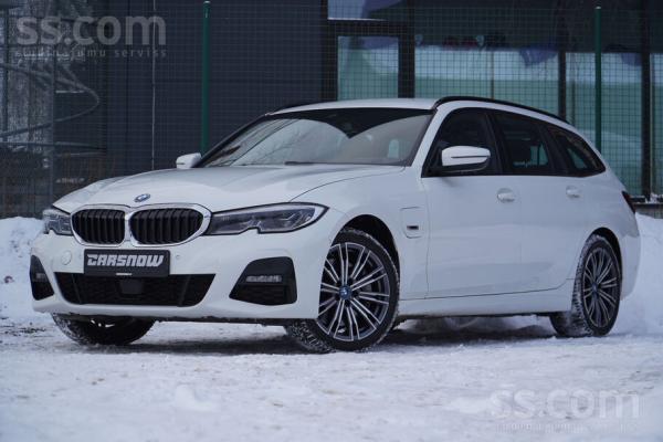 White BMW 330 2022 in Riga, with an engine capacity of 2.00 L and mileage of 185 thousand km for 24490 €, photo 2 on AUTOMOTO.COM.LV