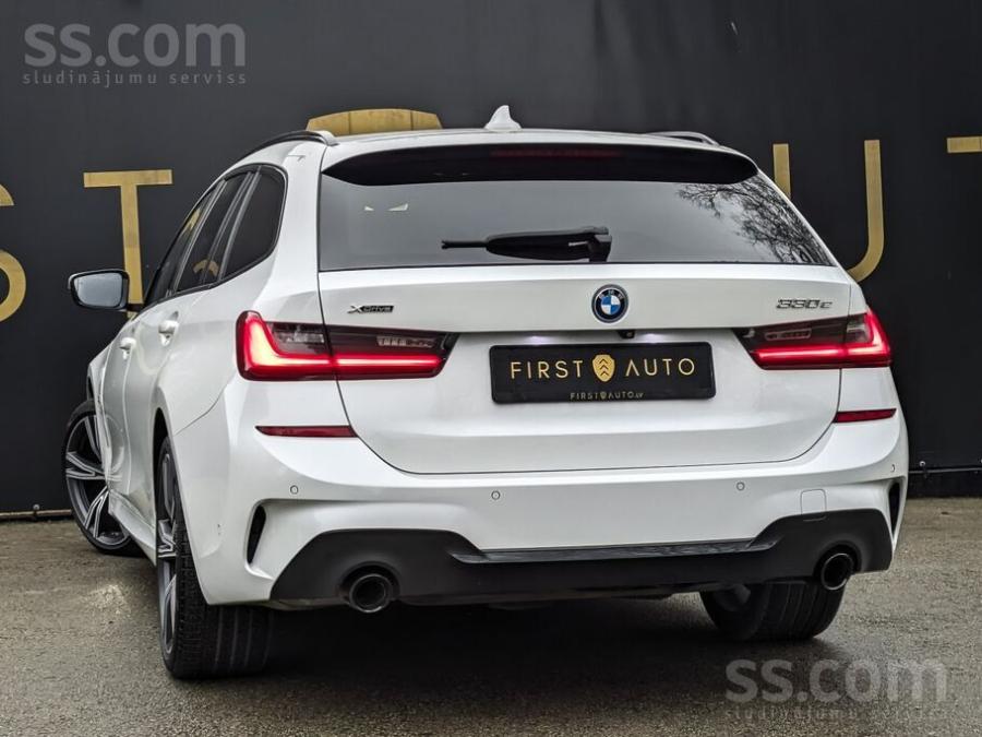 White BMW 330 2022 in Tukums, with an engine capacity of 2.00 L and mileage of 186 thousand km for 24990 €, photo 5 on AUTOMOTO.COM.LV