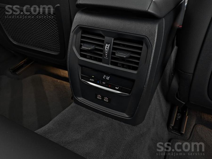 White BMW 330 2022 in Tukums, with an engine capacity of 2.00 L and mileage of 186 thousand km for 24990 €, photo 33 on AUTOMOTO.COM.LV