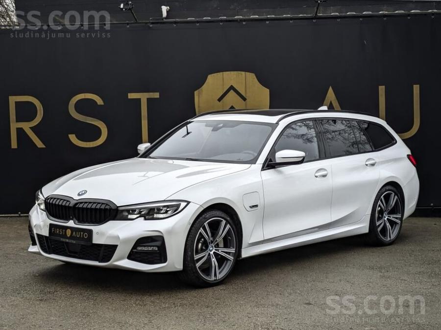 White BMW 330 2022 in Tukums, with an engine capacity of 2.00 L and mileage of 186 thousand km for 24990 €, photo 36 on AUTOMOTO.COM.LV