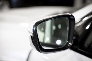 White BMW 330 2022 in Vilnius, with an engine capacity of 2.00 L and mileage of 108 thousand km for 28771 €, photo 9 on AUTOMOTO.COM.LV