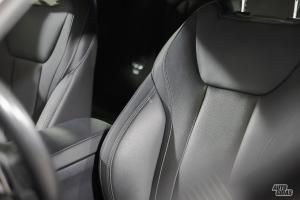 White BMW 330 2022 in Vilnius, with an engine capacity of 2.00 L and mileage of 108 thousand km for 28771 €, photo 29 on AUTOMOTO.COM.LV