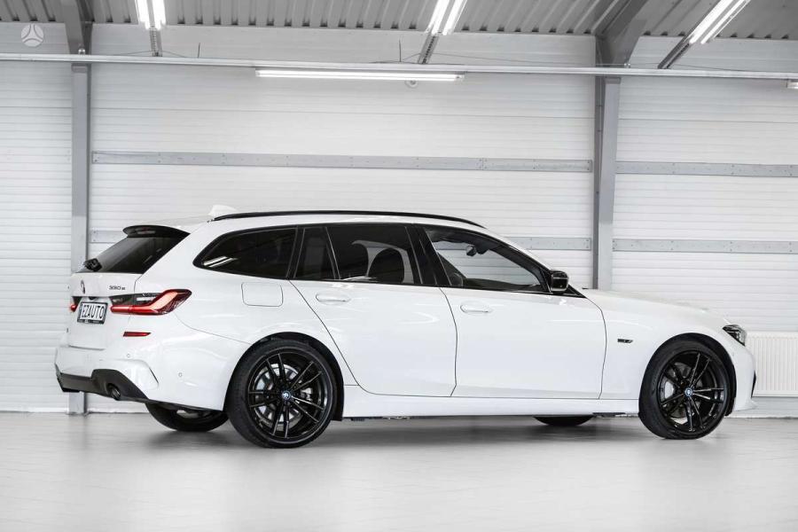 Balts BMW 330 2022 Tukums, ar dzinēja tilpumu 2.00 L un nobraukumu 169 tūkst. km par 25777 €, foto 4 vietnē AUTOMOTO.COM.LV