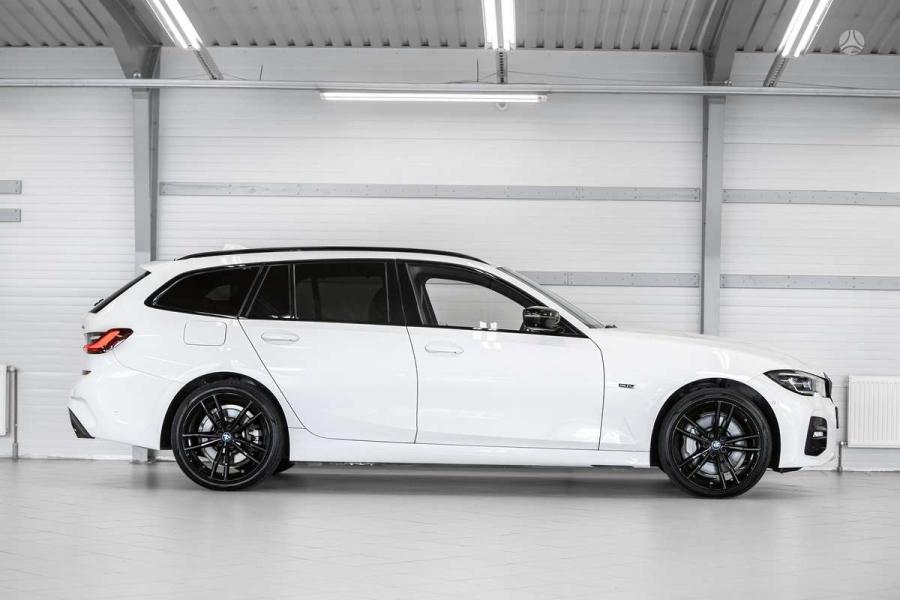Balts BMW 330 2022 Tukums, ar dzinēja tilpumu 2.00 L un nobraukumu 169 tūkst. km par 25777 €, foto 5 vietnē AUTOMOTO.COM.LV