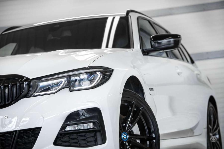 Balts BMW 330 2022 Tukums, ar dzinēja tilpumu 2.00 L un nobraukumu 169 tūkst. km par 25777 €, foto 44 vietnē AUTOMOTO.COM.LV