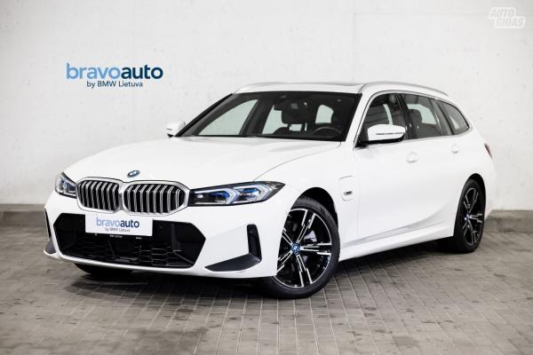 White BMW 330 2023 in Vilnius, with an engine capacity of 2.00 L and mileage of 116 thousand km for 33991 €, photo 1 on AUTOMOTO.COM.LV