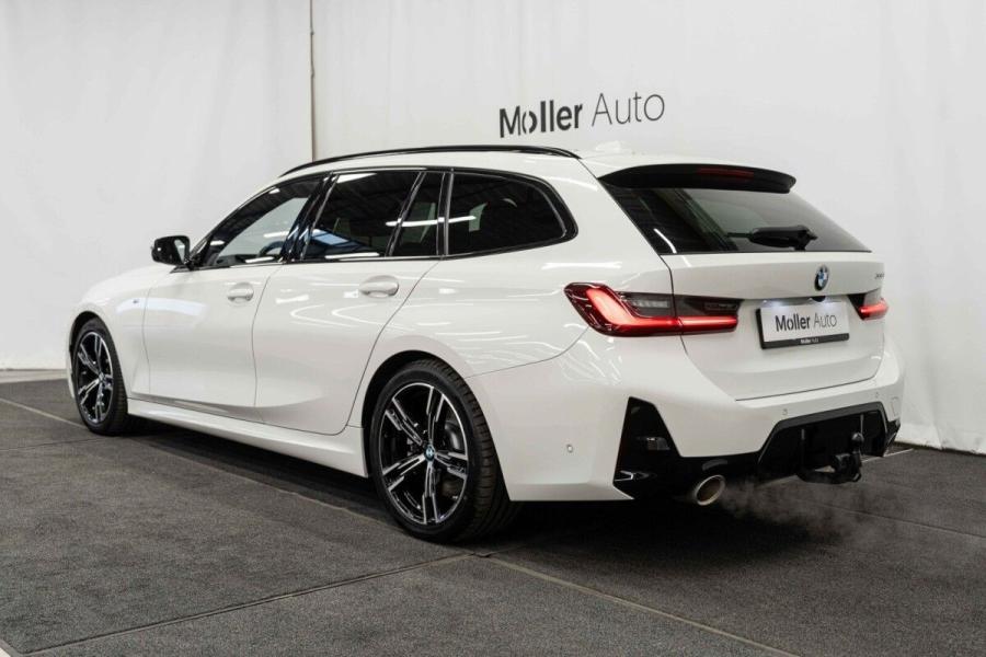 Balts BMW 330 2023 Tallina, ar dzinēja tilpumu 2.00 L un nobraukumu 110 tūkst. km par 33900 €, foto 4 vietnē AUTOMOTO.COM.LV